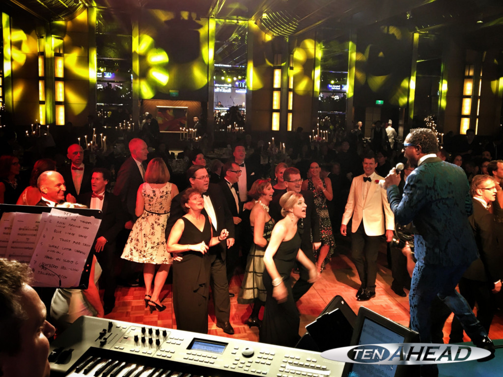 Shanghai - 19. German Ball mit Liveband und Partyband Ten Ahead